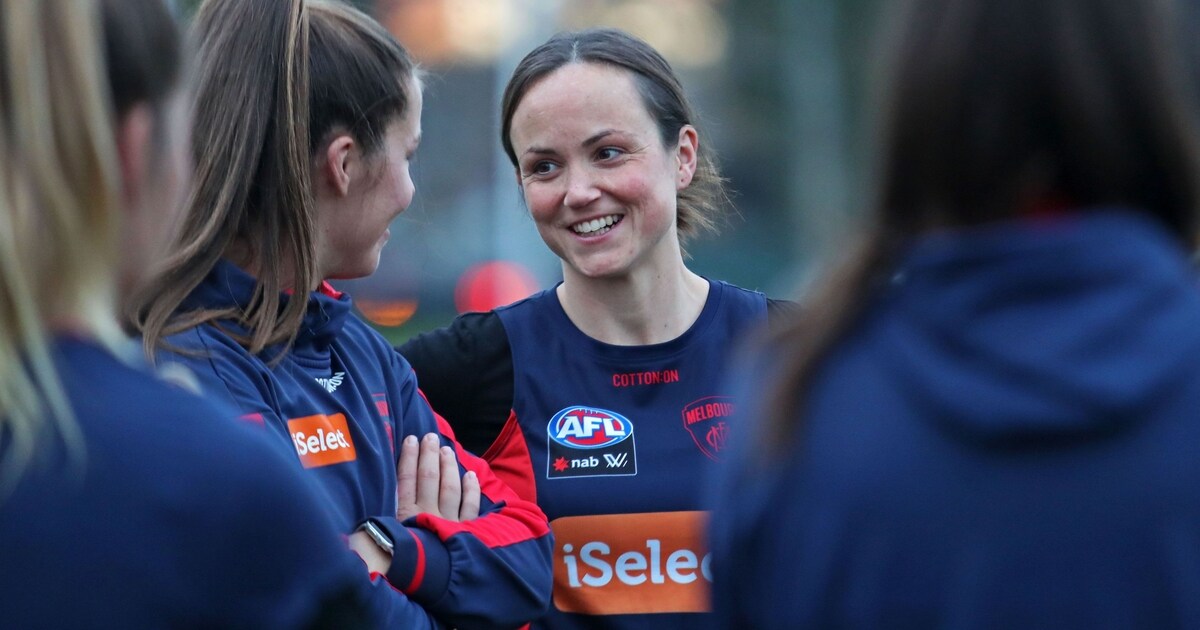 AFLW: Daisy's back on track