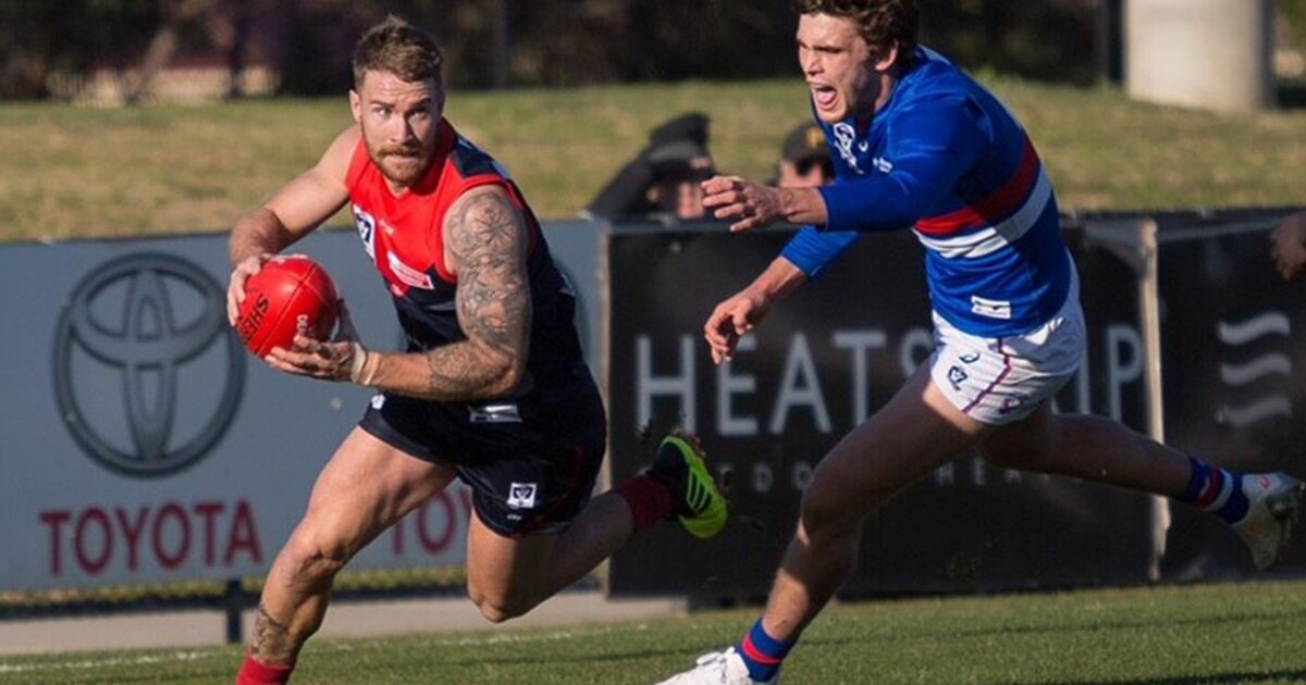 Casey comeback for ninth win in a row