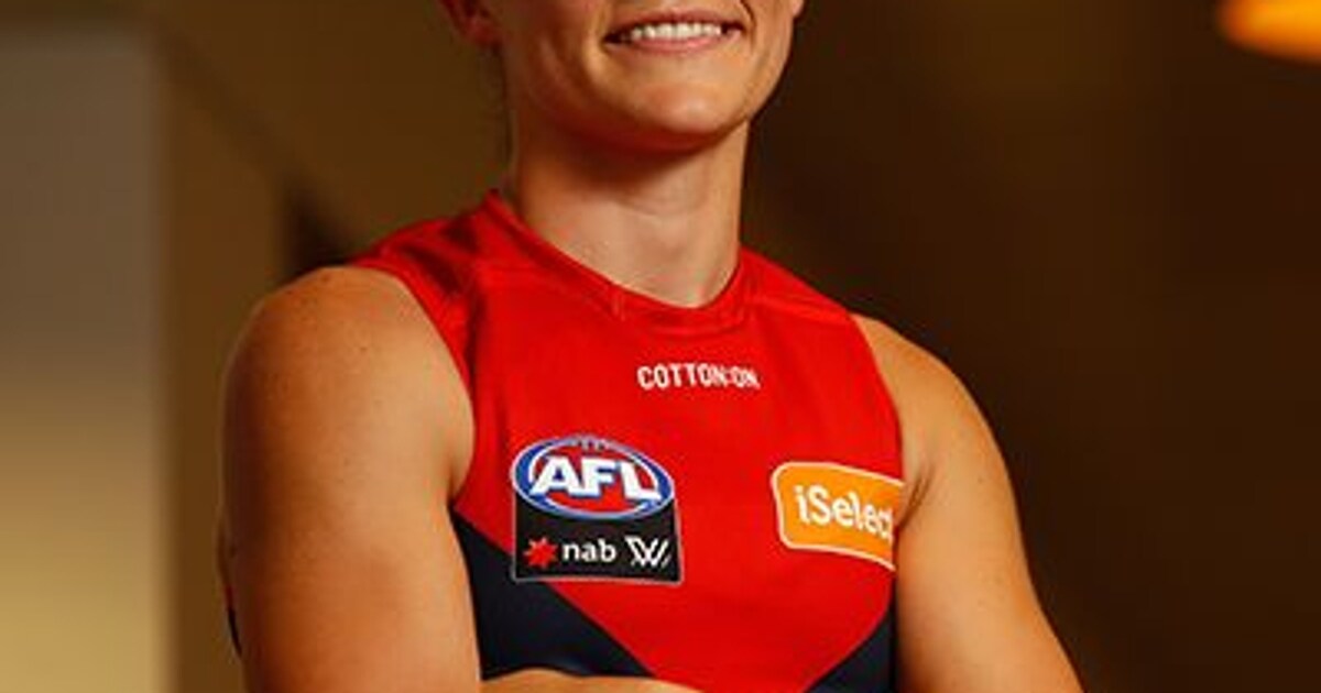 Paxman recommits to Melbourne