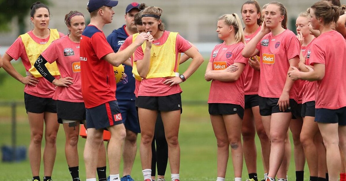 Women's team starts pre-season campaign