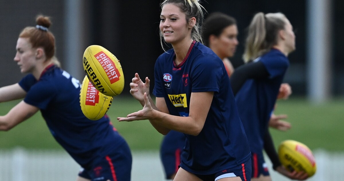 AFLW RD4 Team | Duo of debutants