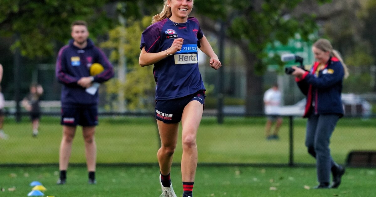 AFLW Training Gallery: October 11