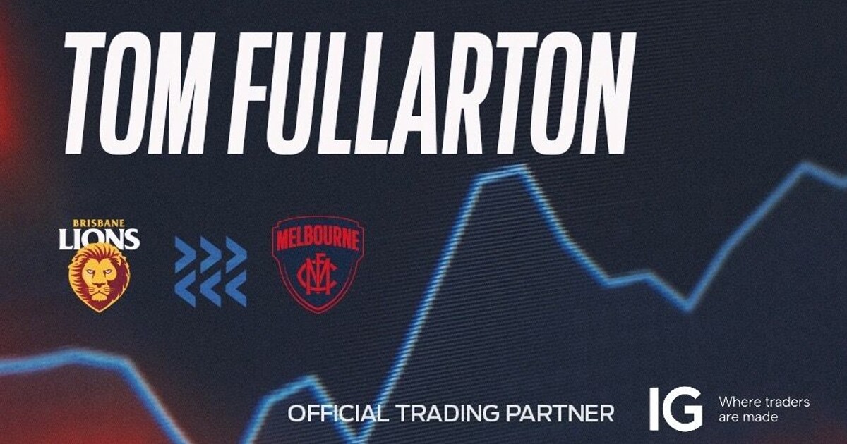 Dees welcome Tom Fullarton